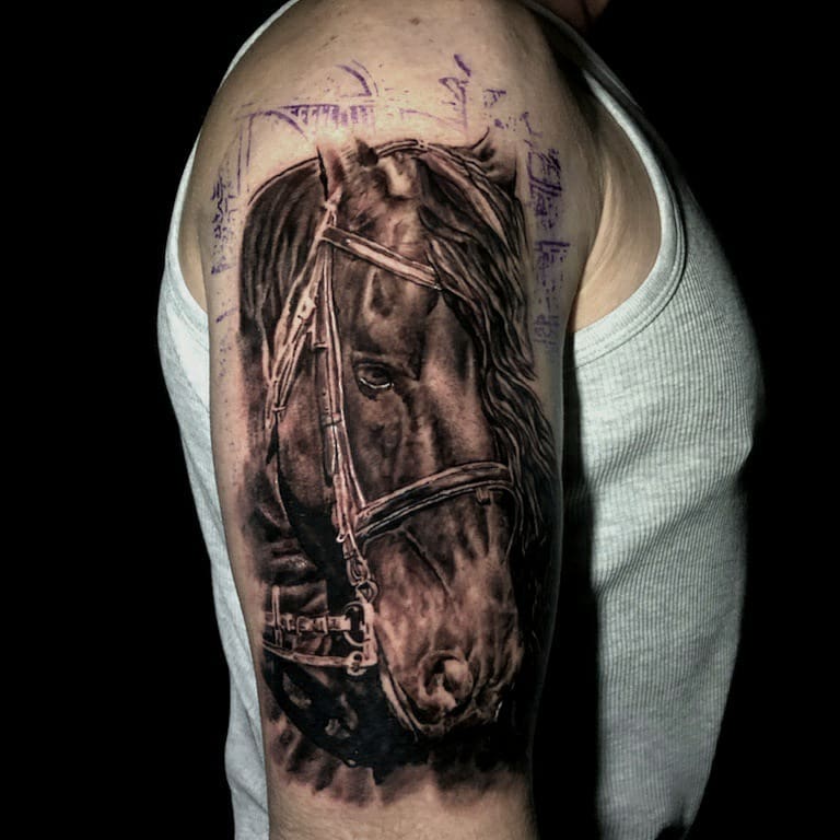 ney_pierre_tattoo_artist : Tatouages, styles et localisation du tatoueur